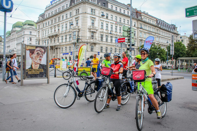 All about the Danube Cycle Path: length, map and routes